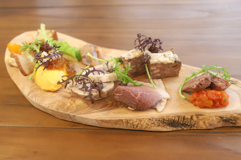 東郷町にオープンした森のごちそうレストラン「zoi（ゾイ）」で多彩なジビエを堪能！ | HIROBA！